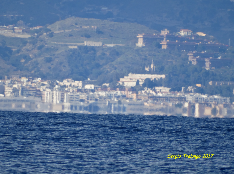 Lo straordinario spettacolo della Fata Morgana nello Stretto di Messina ...