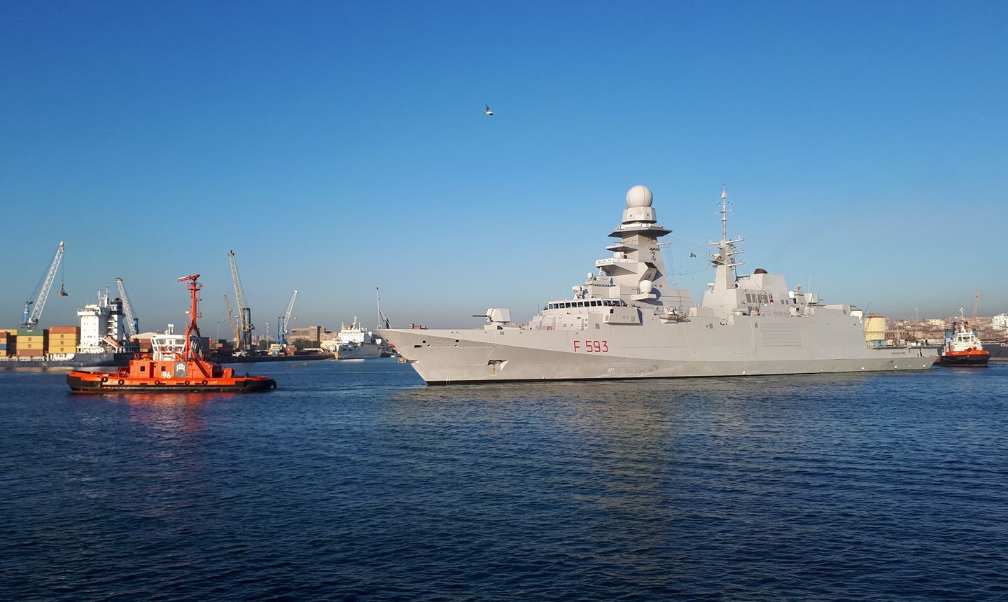 Marina Militare: la Fregata Carabiniere in sosta al porto di Palermo