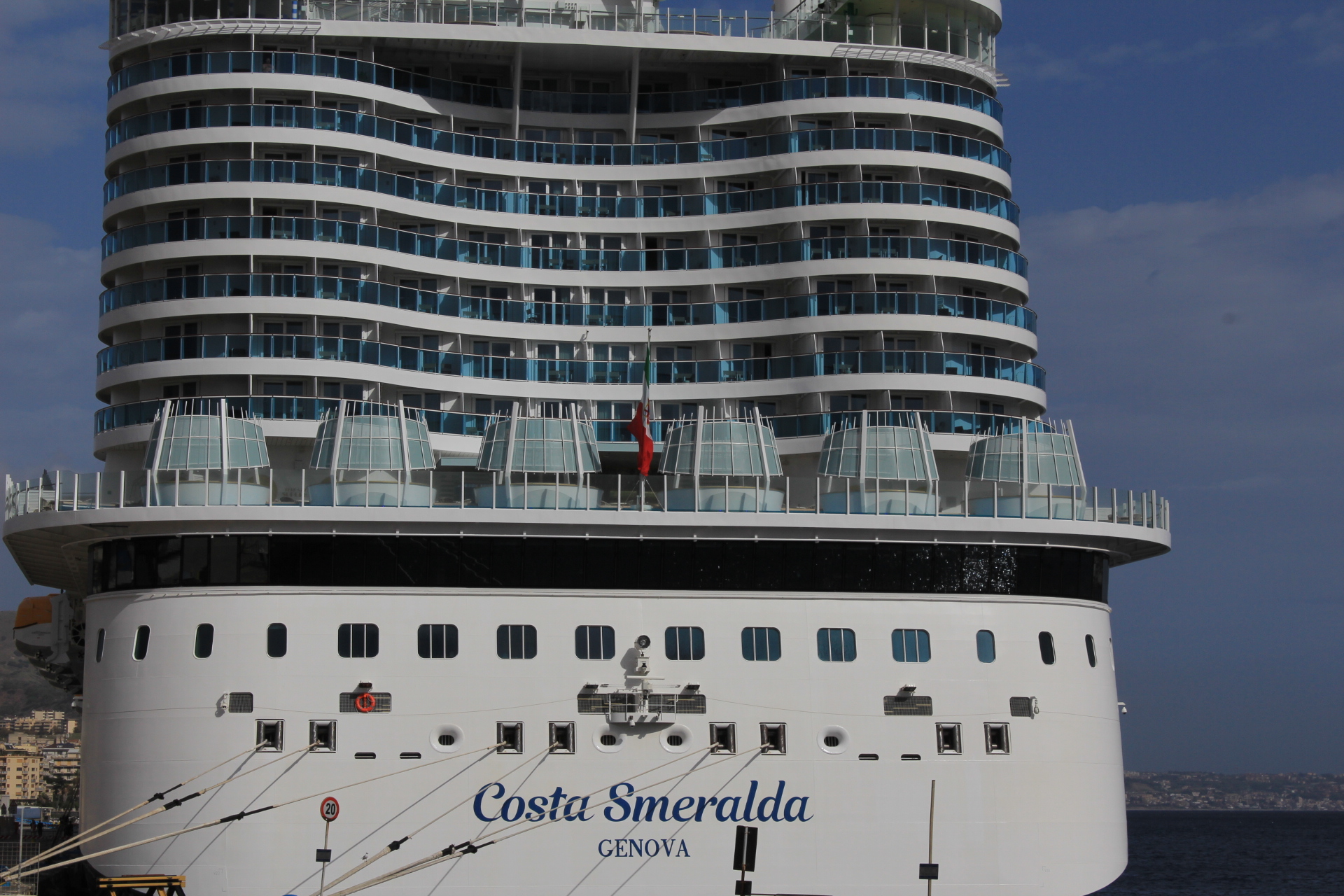La Crociera diventa antimafia: con Costa Smeralda tour dei luoghi della ...