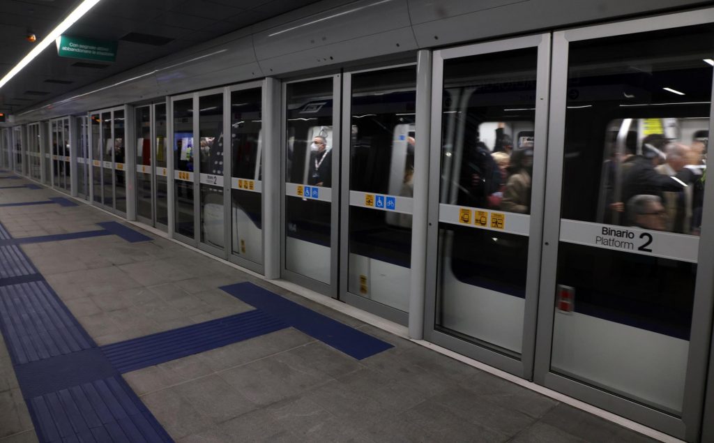 Inaugurata a Milano la M4, la nuova linea della metropolitana con i ...