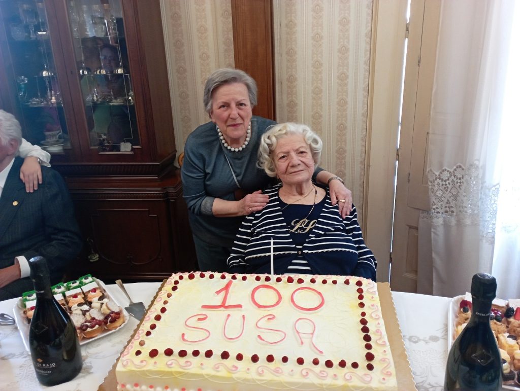 Reggio Calabria: grande festa per i 100 anni della signorina Susa ...