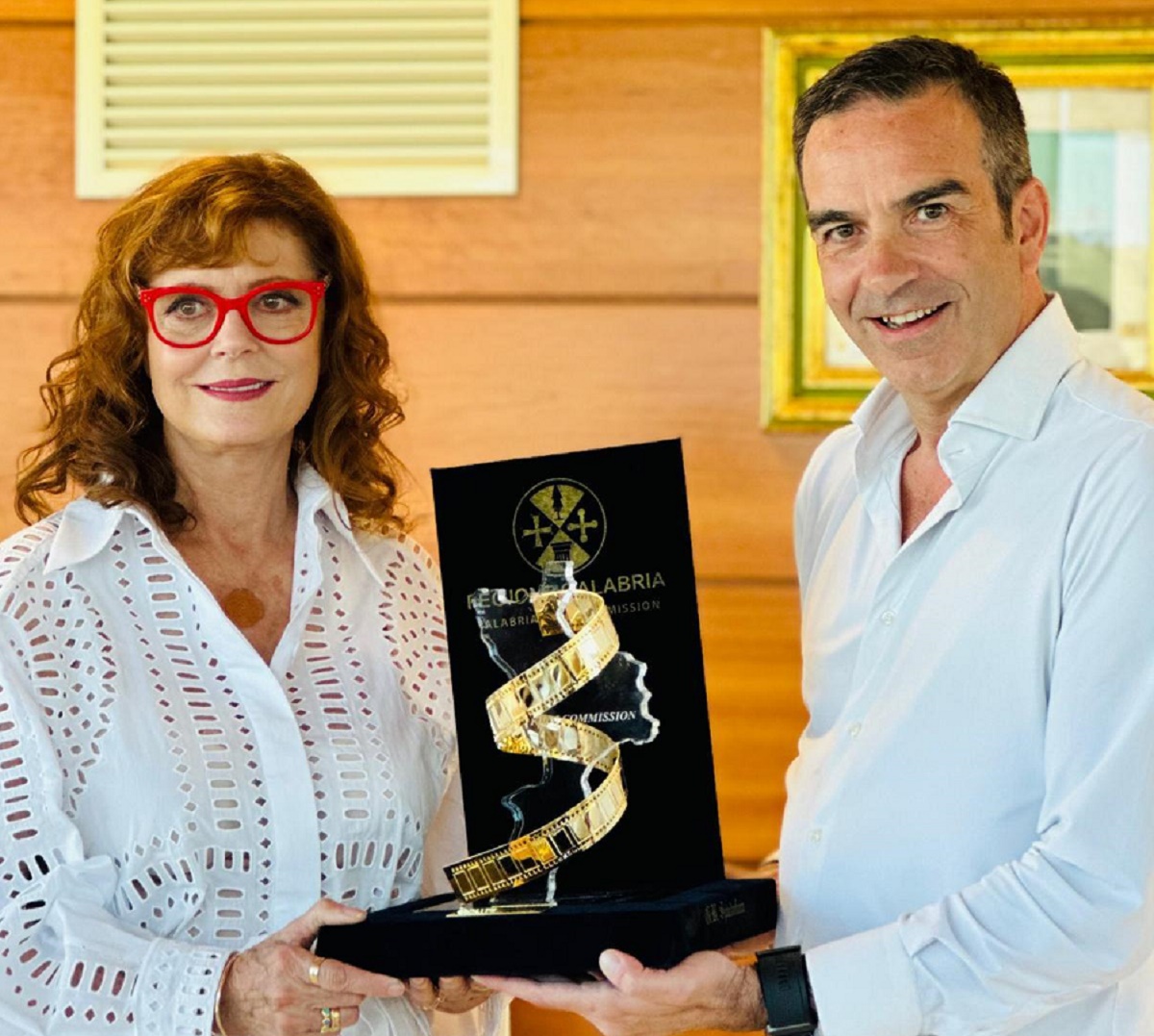 Il premio Oscar Susan Sarandon incontra il presidente Occhiuto ...