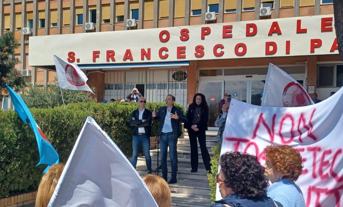 Il Comitato "Difesa del Diritto alla Salute Calabria" presenta il ...