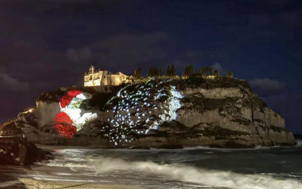 Tropea capitale del turismo d'inverno: un tripudio di luci, ma senza ...