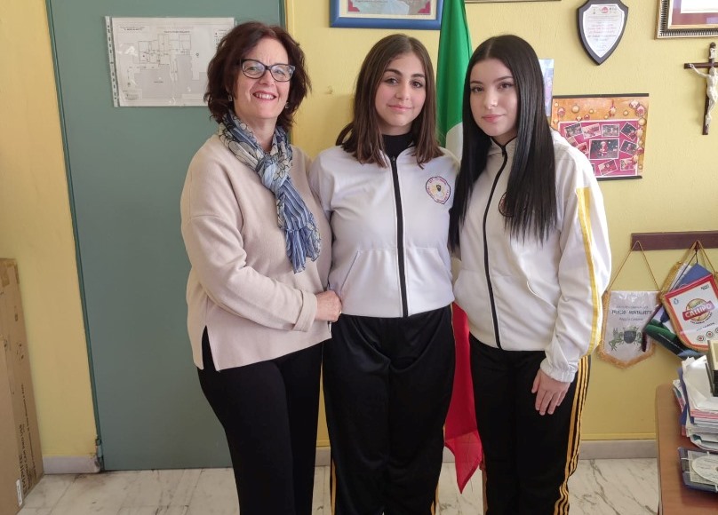 Olimpiadi di Astronomia: 3 ragazze reggine del "Telesio" avanzano