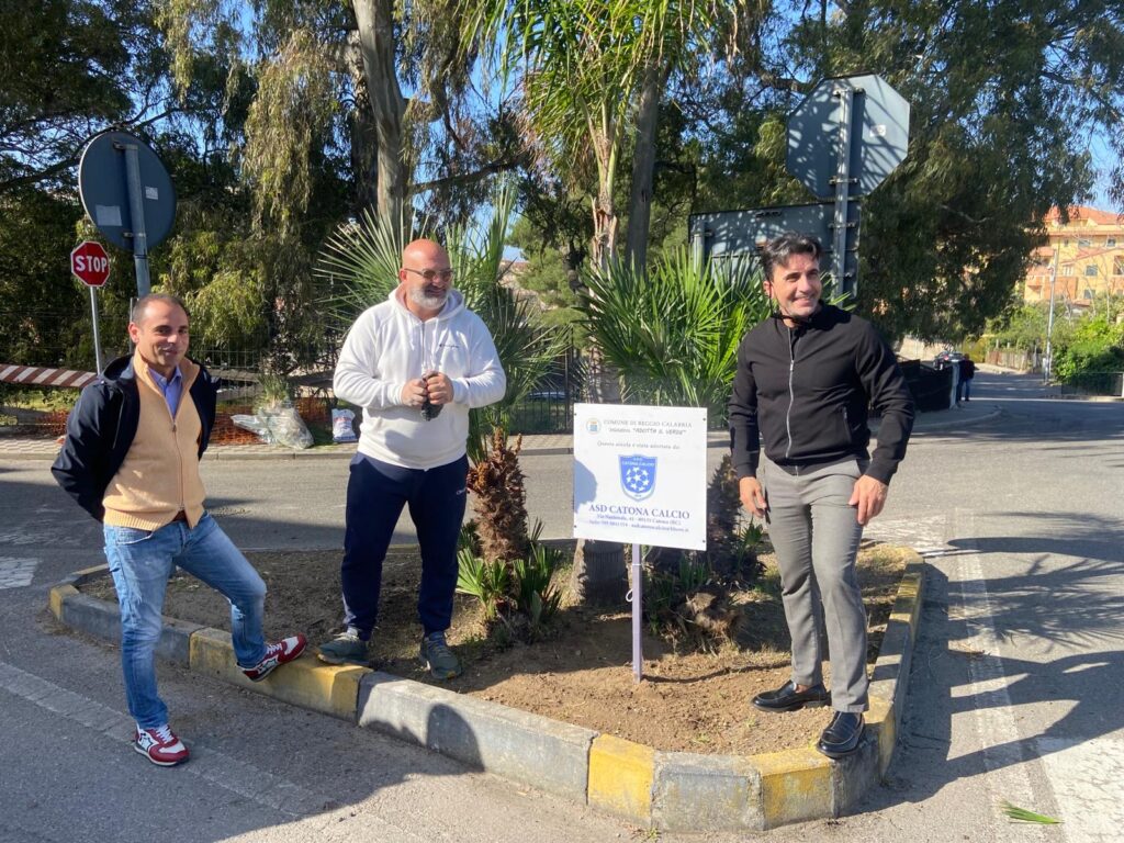Reggio Calabria, l'Asd Catona adotta tre aiuole