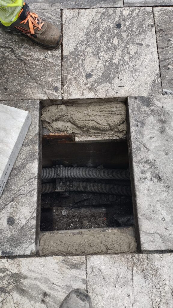 Reggio Calabria: sul Corso sostituzione delle basole in pietra