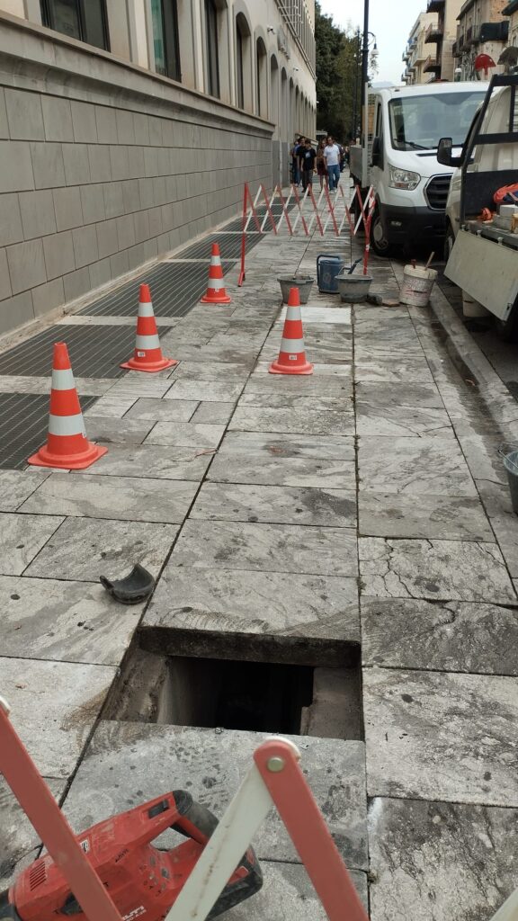 Reggio Calabria: sul Corso sostituzione delle basole in pietra