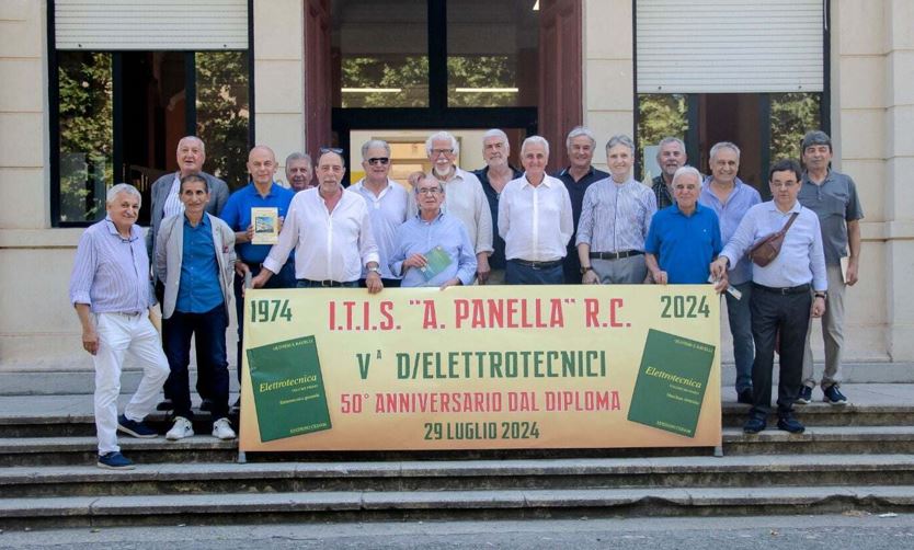 Reggio Calabria: dopo 50 anni si riunisce la V^ D del Panella