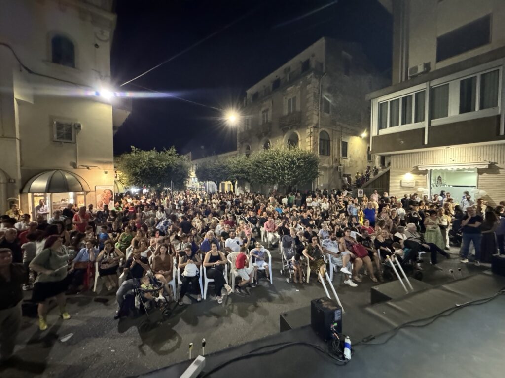 Cassano All’Ionio: grande successo per la Notte Bianca 2024