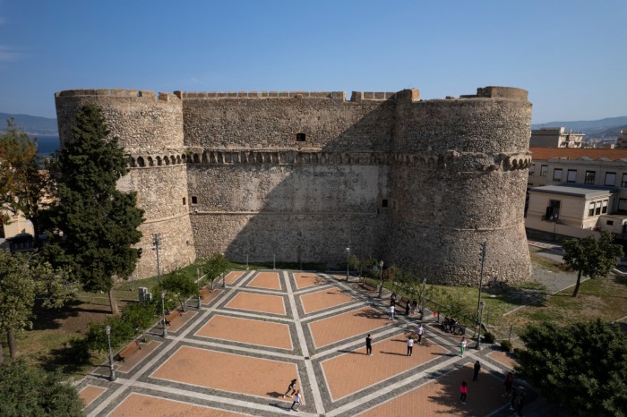 Reggio Calabria, chiuso il Castello Aragonese "per esigenze d’ufficio ...