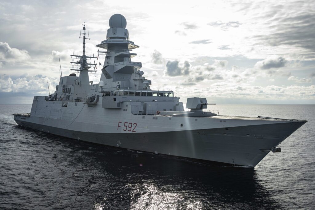La nave Margottini in sosta nel porto di Catania