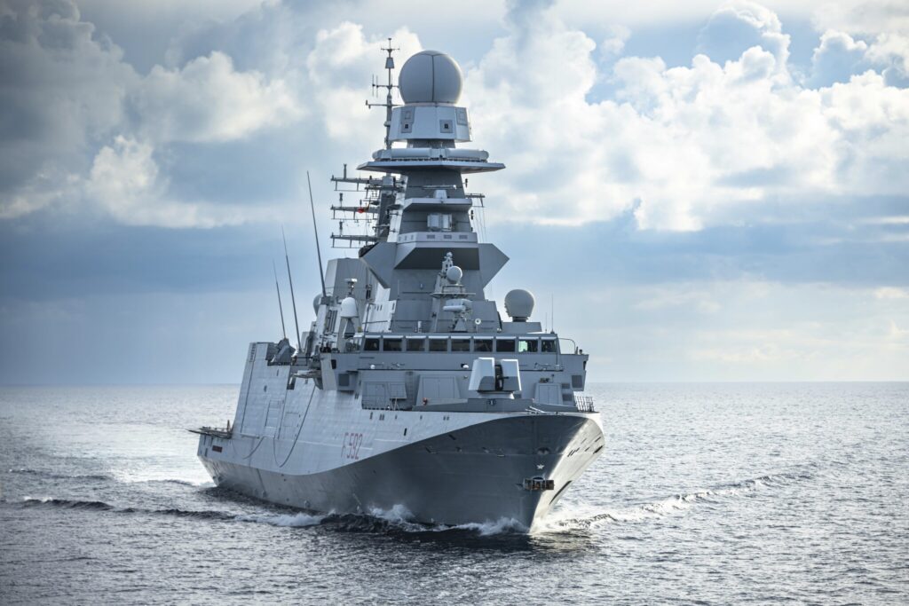 La nave Margottini in sosta nel porto di Catania