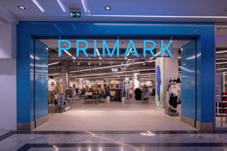 Primark apre il primo store in Calabria: inaugurato il negozio nel ...
