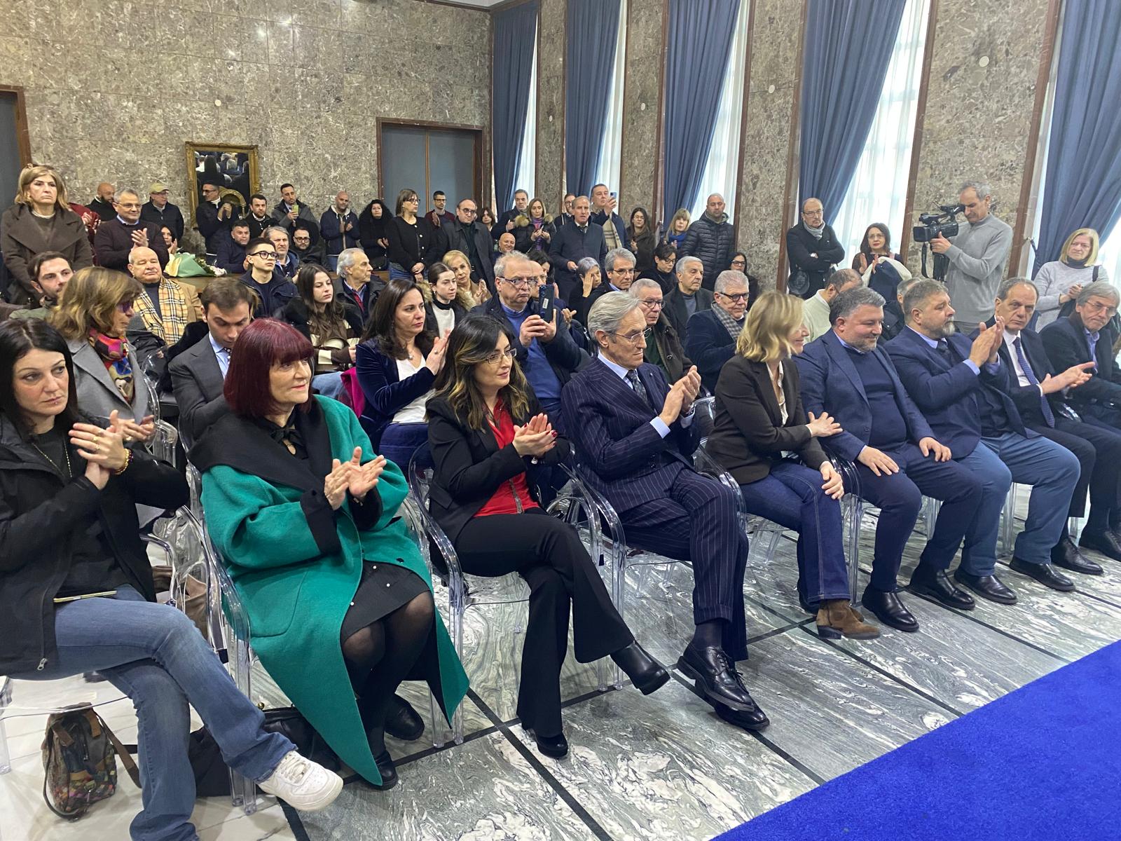 Cosenza, presentata la nuova Giunta comunale