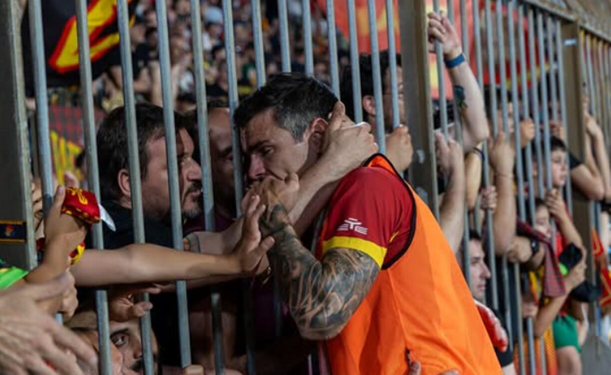 Catanzaro, l'emozionante messaggio di Brighenti: "se ripenso a 4 anni ...