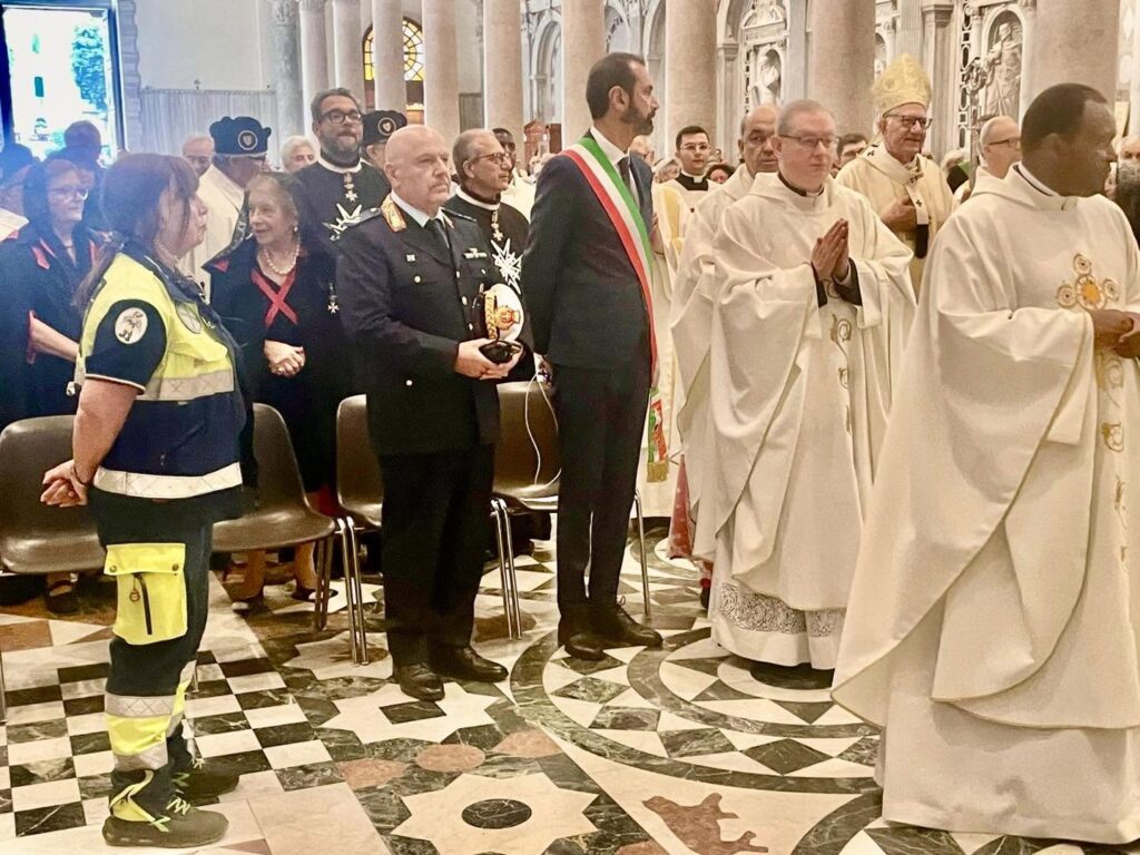 Corpus Domini, a Messina la suggestiva processione del Vascelluzzo tra ...